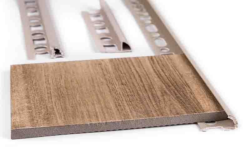 Outside Corner Tiling: Best Methods and Tools