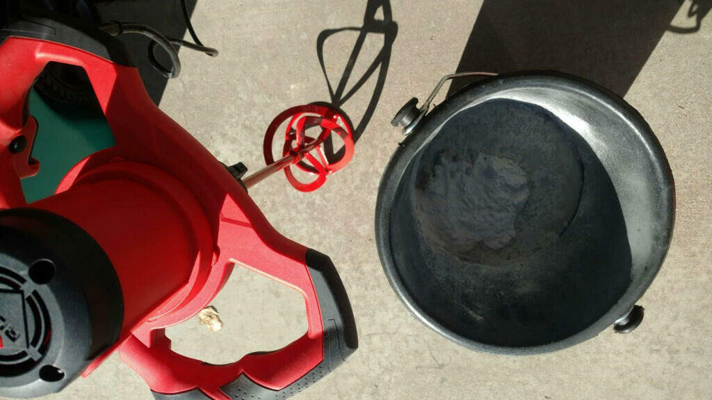 How to mix mortar for tile installation: the expert’s recipe
