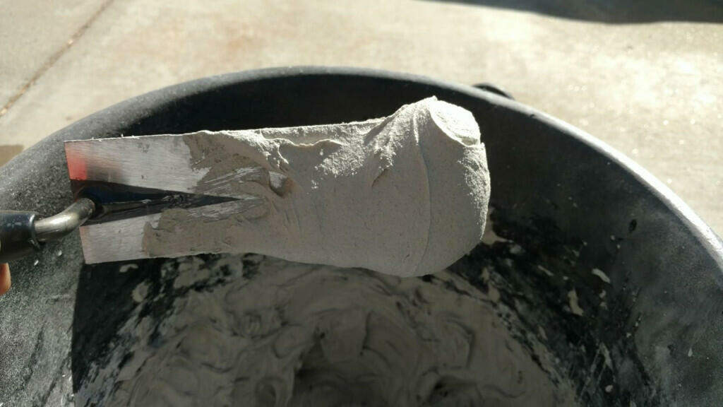 How to mix mortar for tile installation: the expert’s recipe
