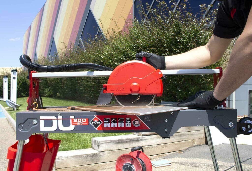 De DU-200 EVO ZAAGMACHINE van RUBI - Blog RUBI