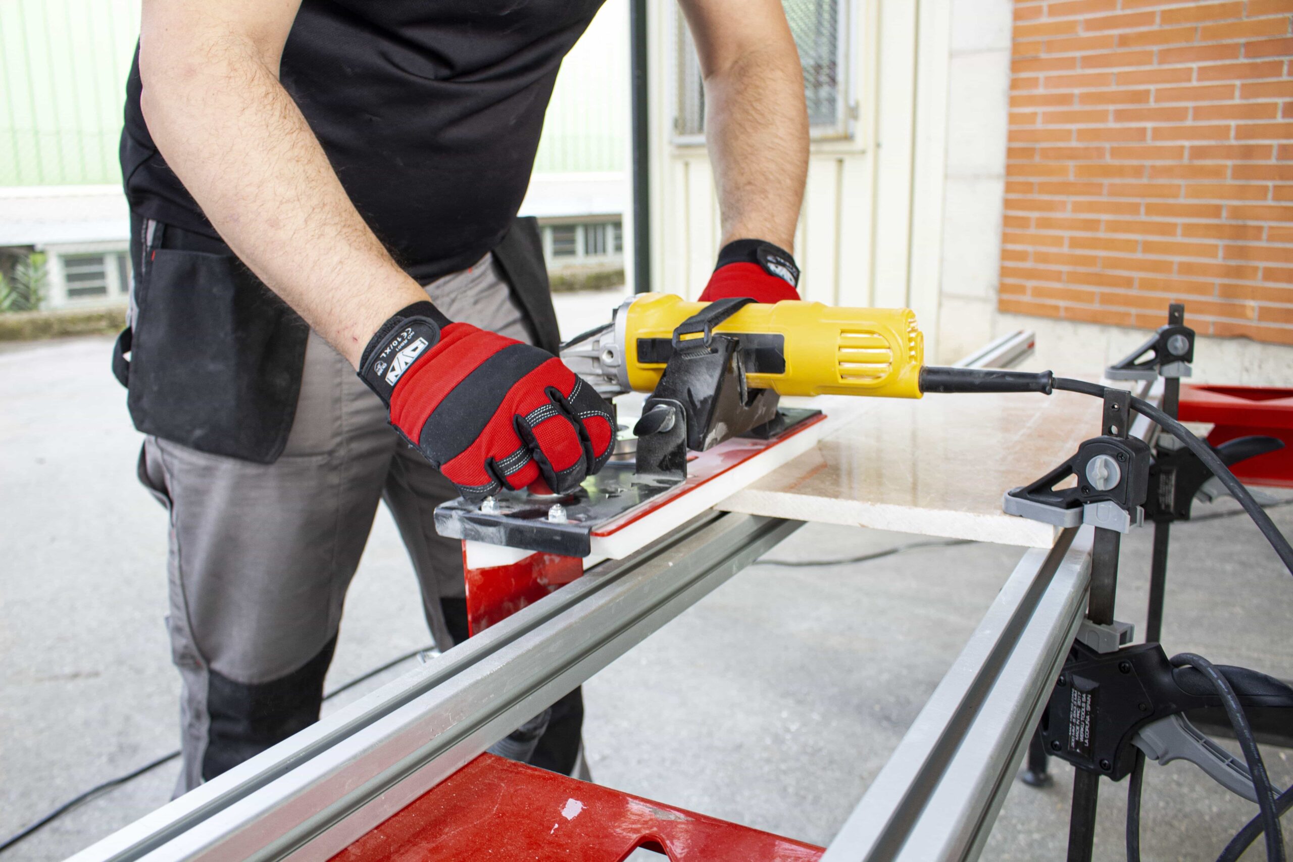 Biseladora/ingletadora, ¿Qué es? Principales usos – RUBI Blog ES