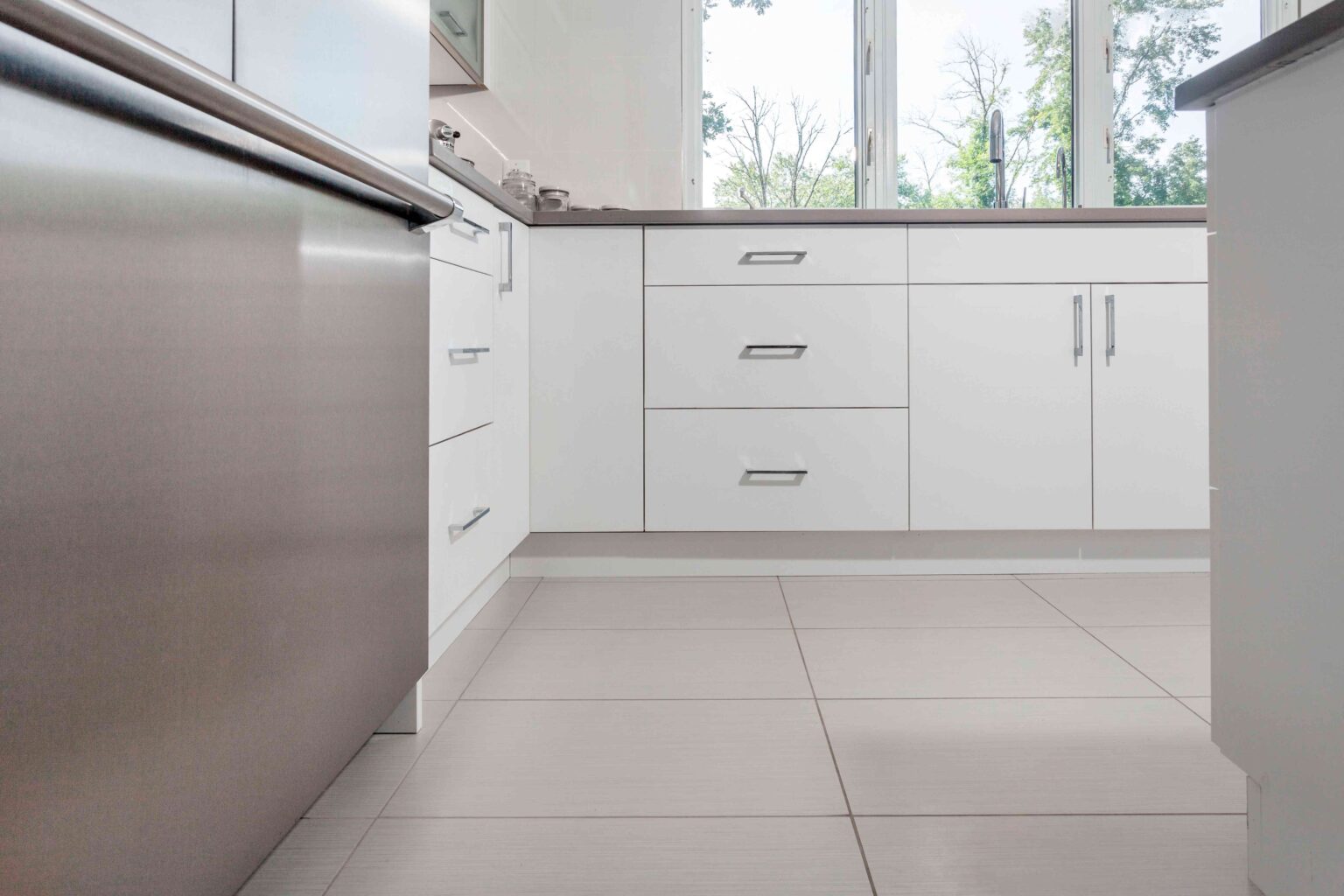 Bullnose Tile: What It Is and How to Use It – Rubi Blog USA