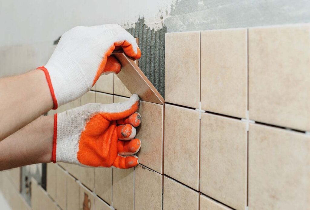 Kitchen Tiles: Are they better than paint or wallpaper?